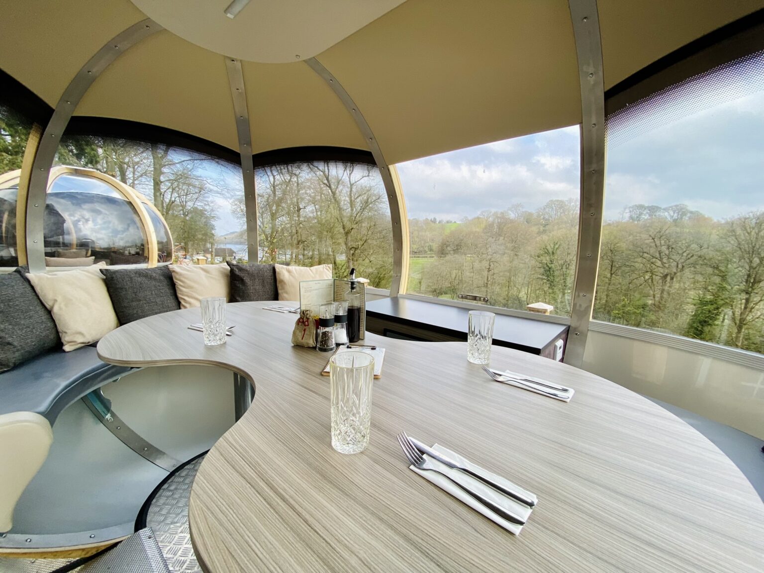 Dining Pods - Hotel Rudyard